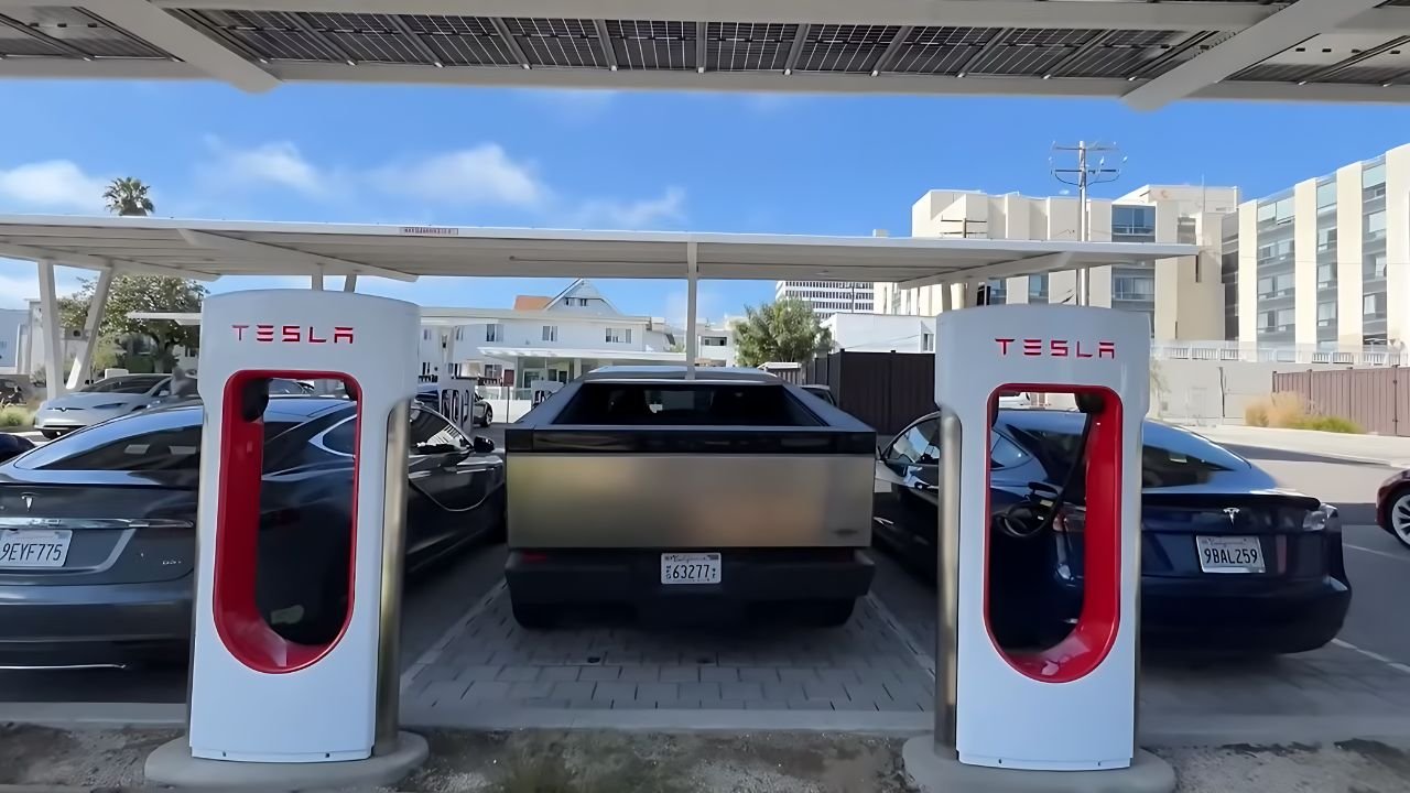 10 Problems With The 2024 Tesla Cybertruck That Elon Musk Won't Tell ...