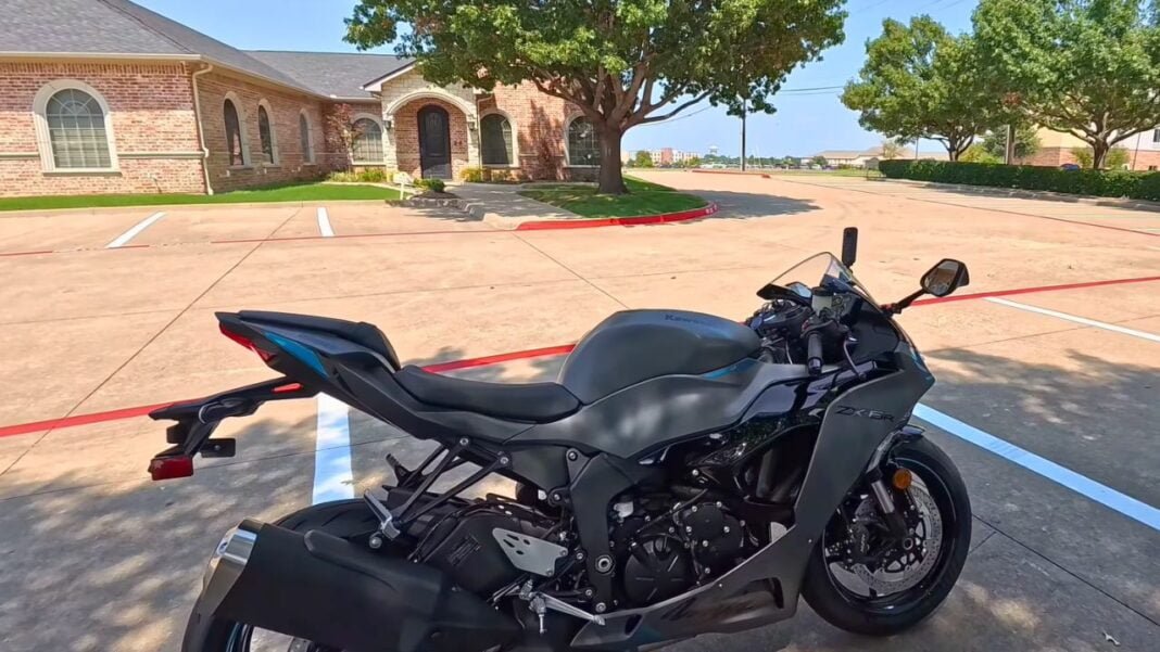 2025 Kawasaki ZX6R Specs & Performance Review - Dal Motors