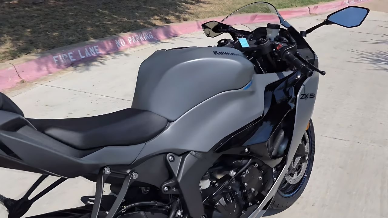 2025 Kawasaki ZX6R Specs & Performance Review - Dal Motors