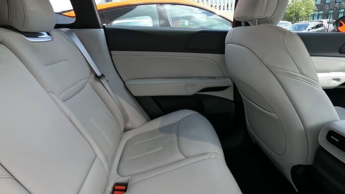 Tesla Model Y vs. Xpeng G6: A Detailed Comparison of Midsize Electric ...