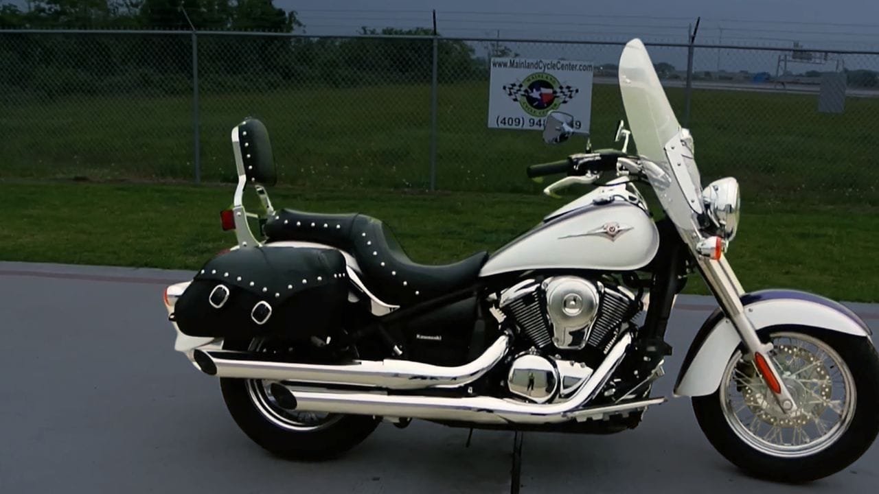 2012 Vulcan 900 Two-Tone Paint Models: What Makes Them Stand Out - Dal ...