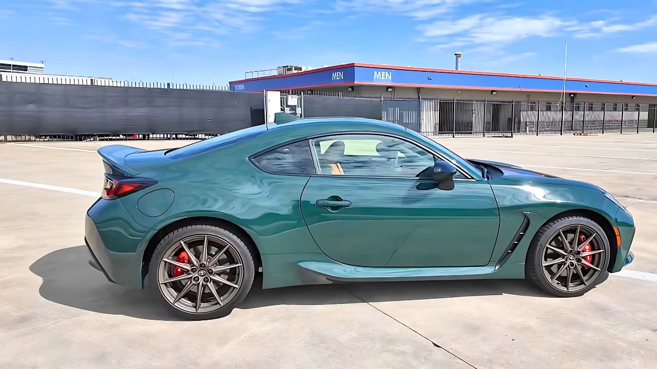 Exclusive First Look: 2025 Toyota GR86 and Its Heritage-Inspired ...