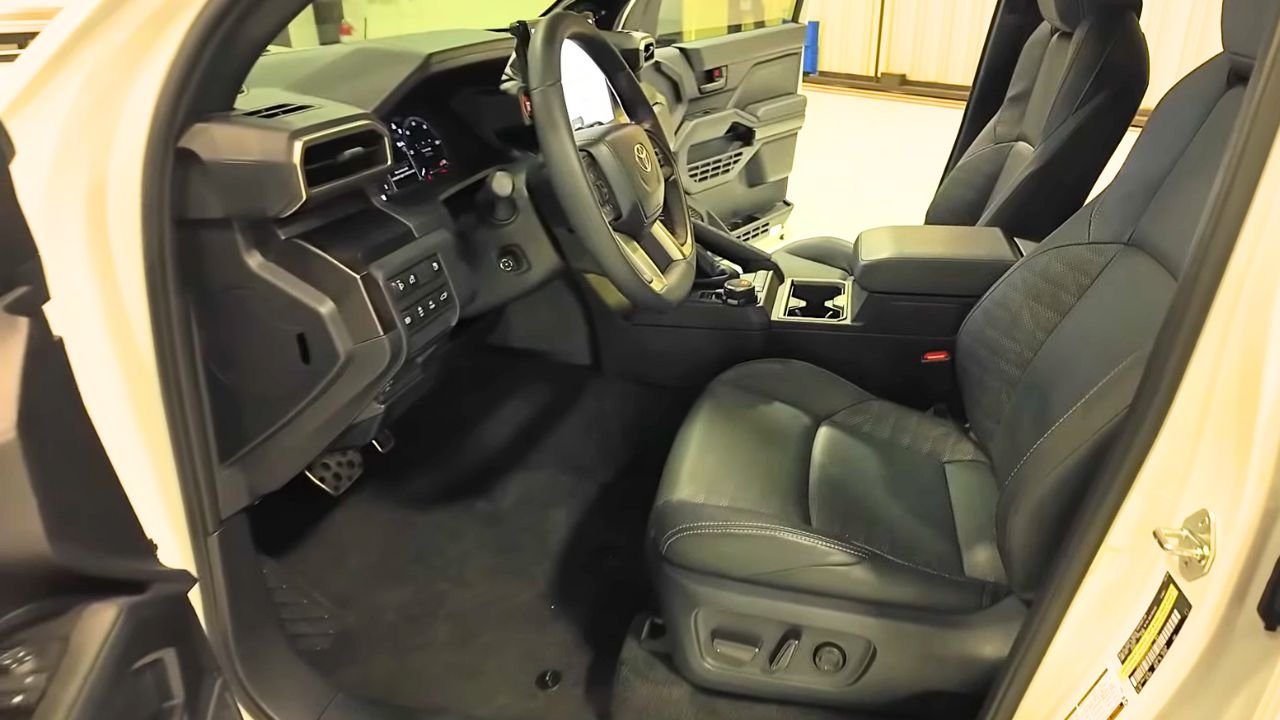 2025 Toyota 4Runner SR5: Features, Pricing, and Customization Options ...
