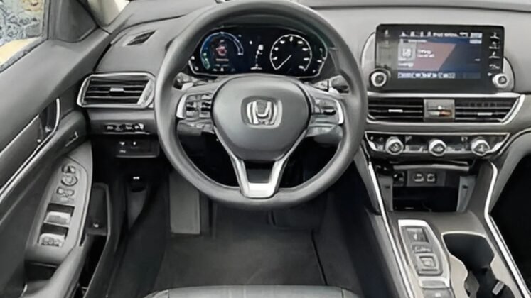 Honda Accord Hybrid mid‑size hybrid sedan for sale - Dal Motors